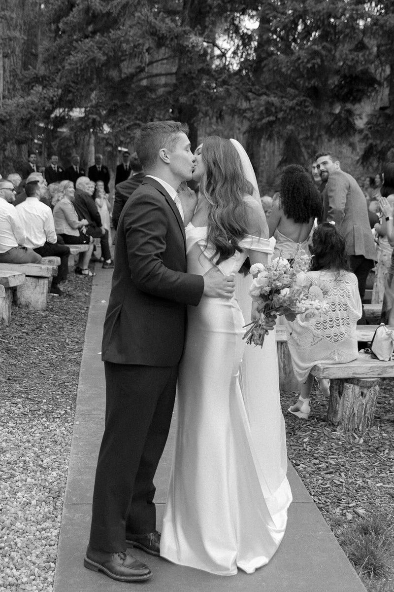 Grace Bride Maddie in the Cupid Gown – Grace Loves Lace AU