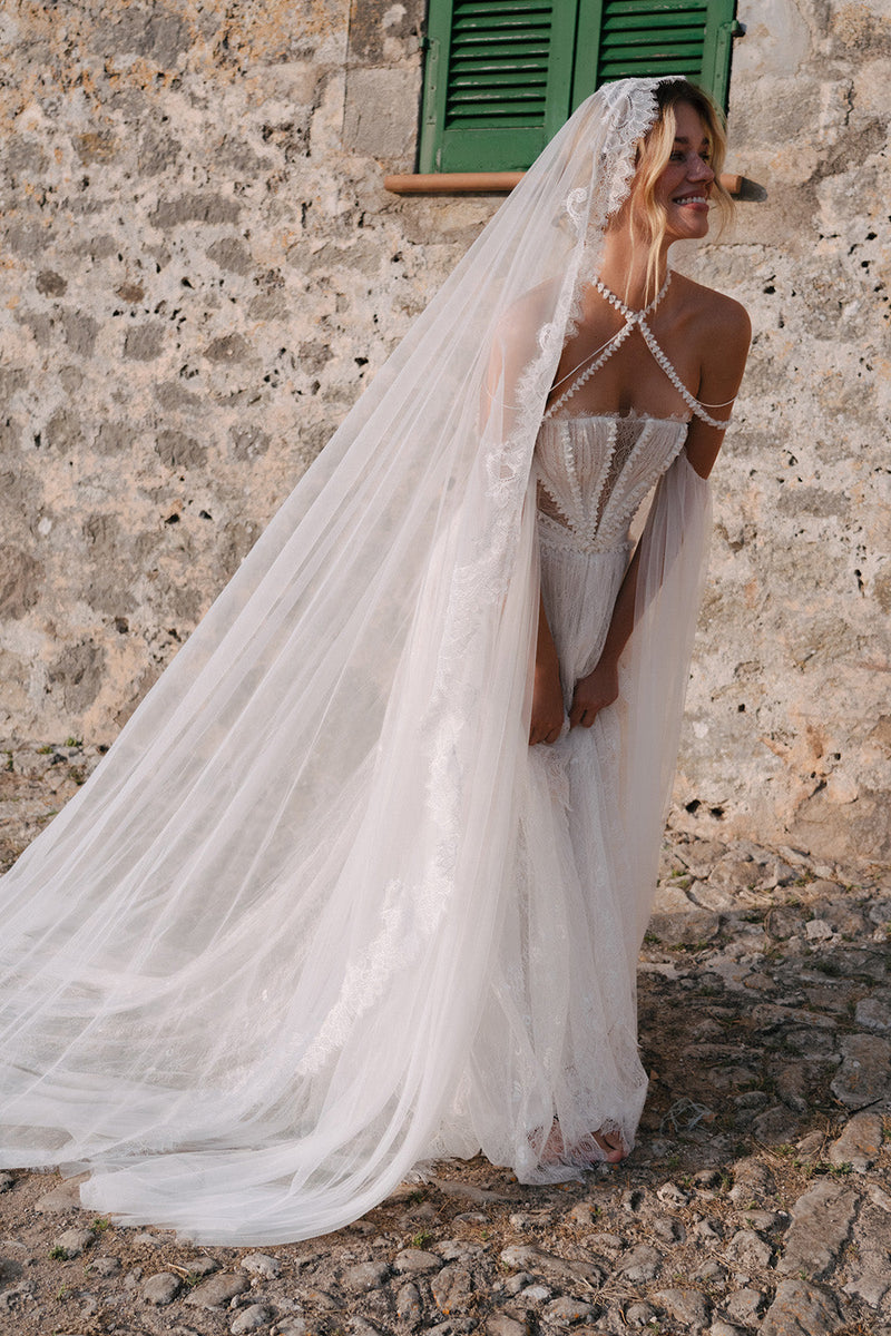 Grace Bride in the Brunella Gown – Grace Loves Lace AU