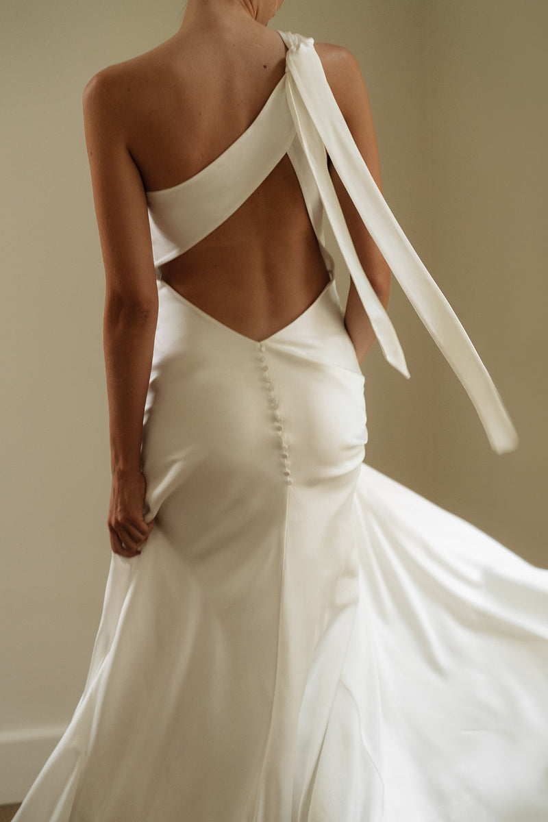 Muse Aire Gown – Grace Loves Lace AU