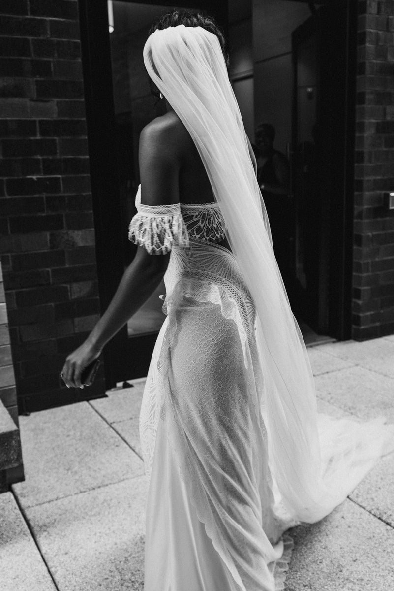 GRACE Bride Isabelle in the Noah – Grace Loves Lace AU